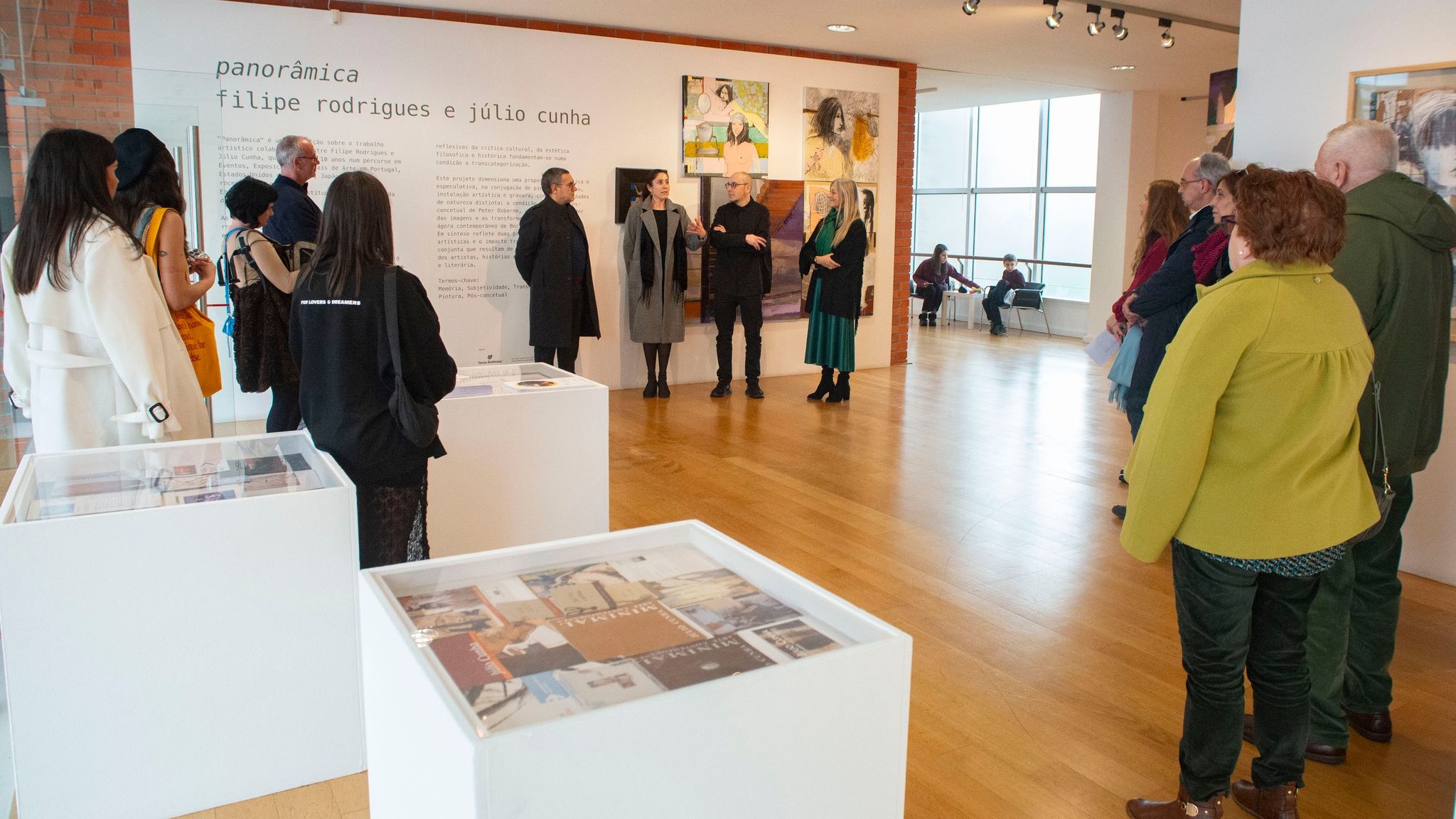 «Panorâmica» de Filipe Rodrigues e Júlio Cunha em exposição no CAE ...