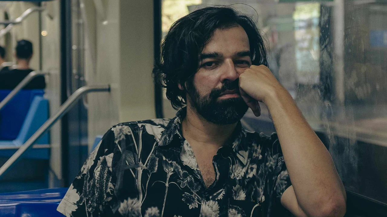 Valter Lobo apresenta "Melancólico Dançante" na Casa das Artes ...